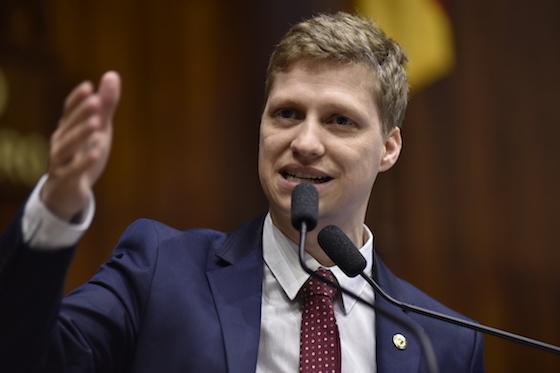 NOVO ANUNCIA MARCEL VAN HATTEM PARA DISPUTAR PRESIDÊNCIA DA CÂMARA